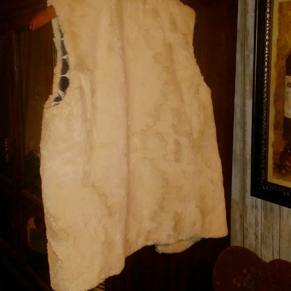 AU Lieu | Jackets & Coats | Au Lieu Vest | Poshmark